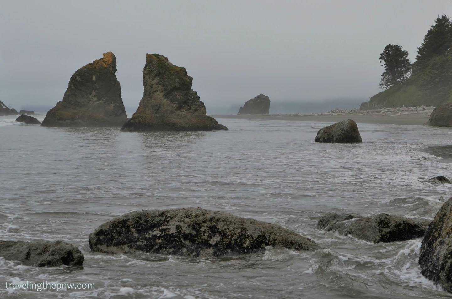 Ruby Beach – Traveling the PNW